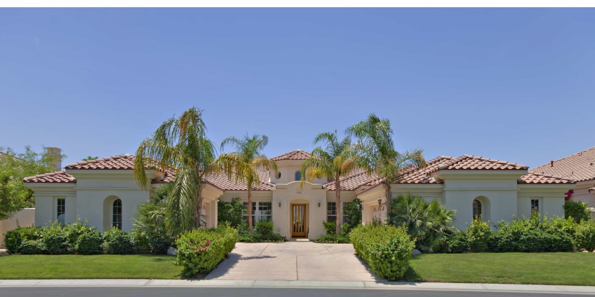 30+ Luxury Custom Home Features For Your Custom Built Home (September 2025)