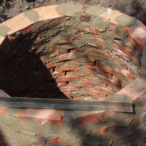 Cesspool vs Septic Tank: What is the Difference? (November 2025)